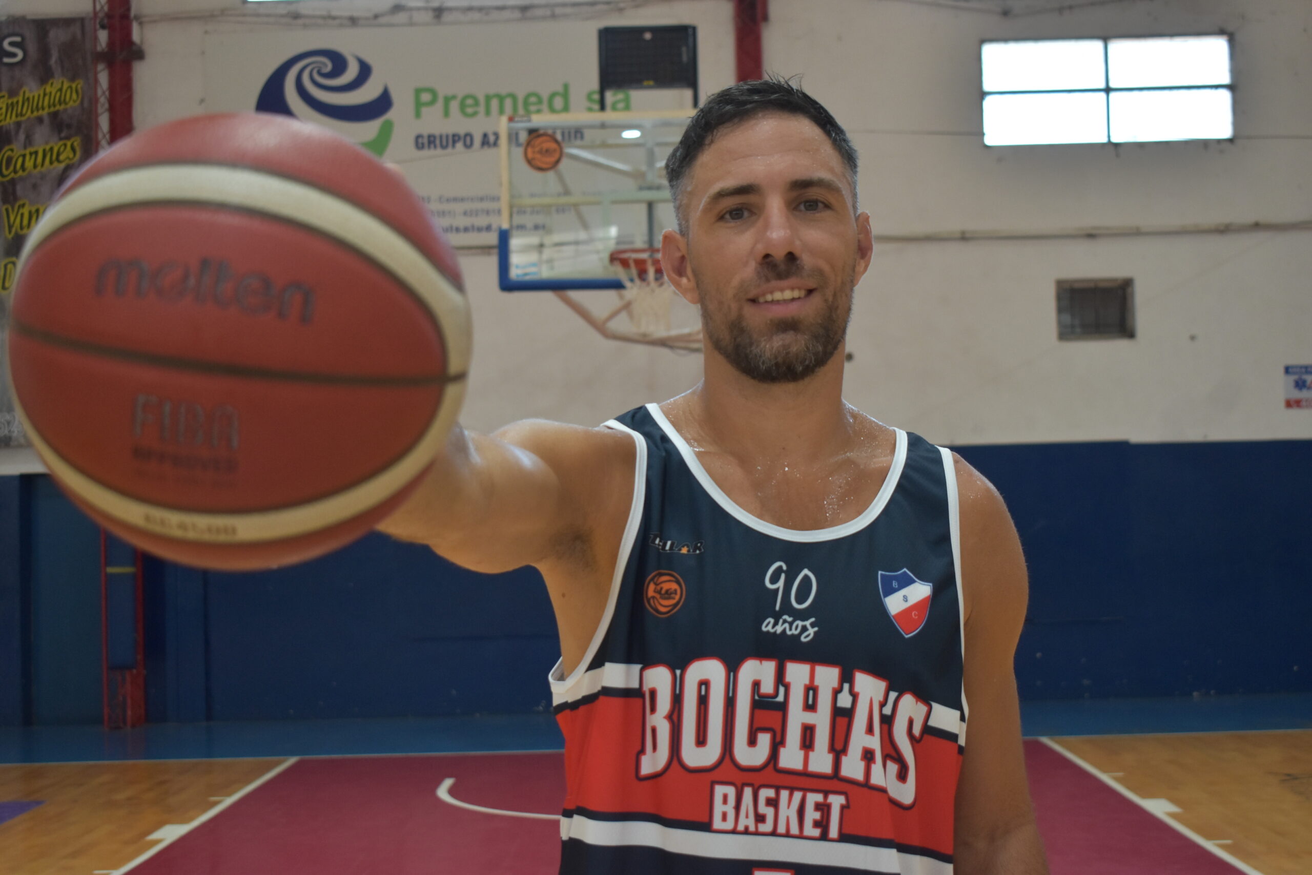 Básquet: Juan Kelly, el "capitán del barco" del Bochas que busca más ...