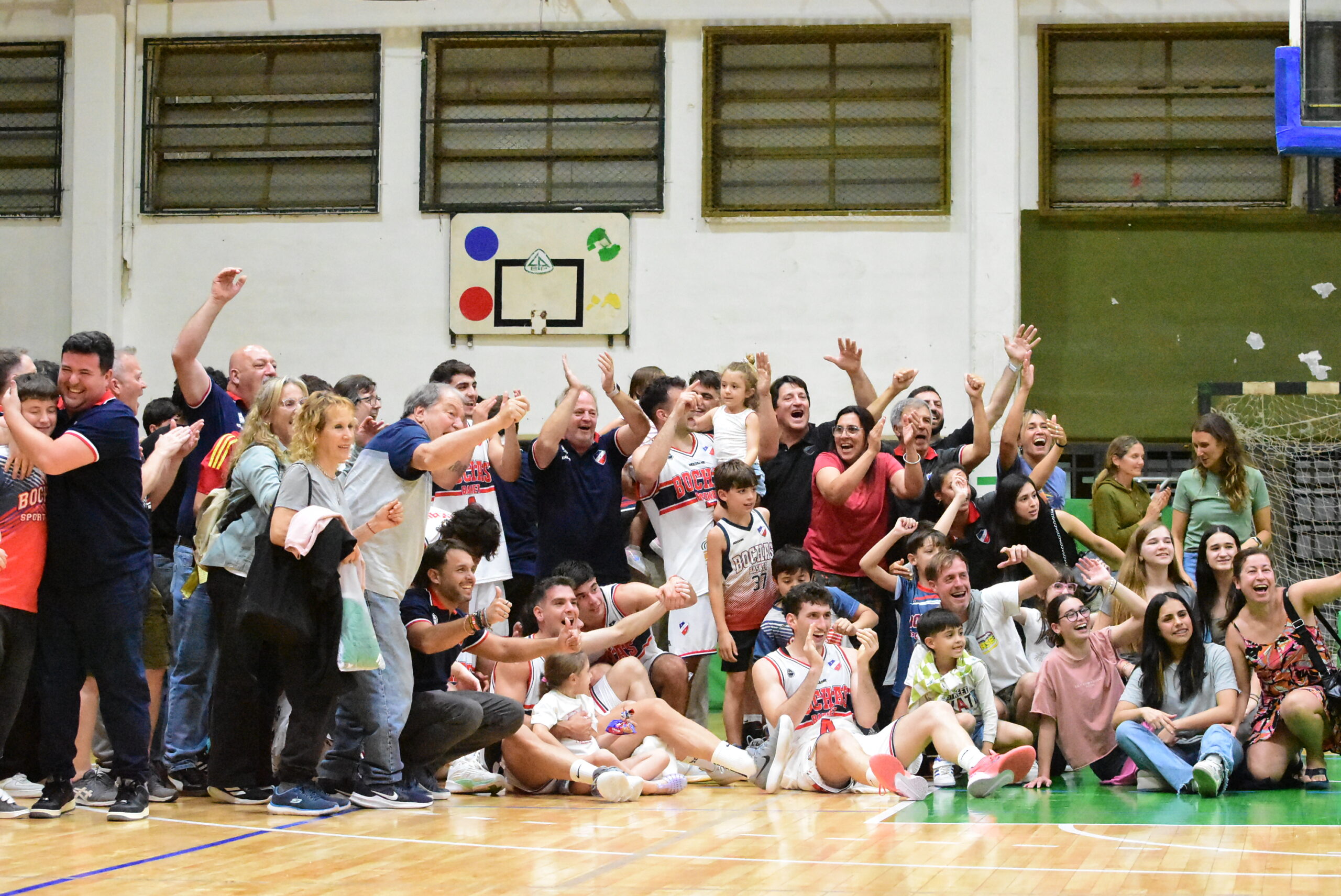 Bochas lo ganó en la última bola: triple de Jure y triunfo agónico en ...